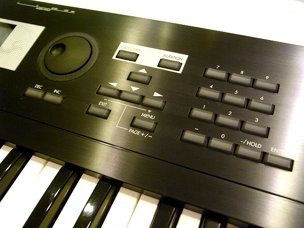 KORG TR MUSIC WORK STATION / TR-61 - Teenarama! Used Guitar and Pop'n ...