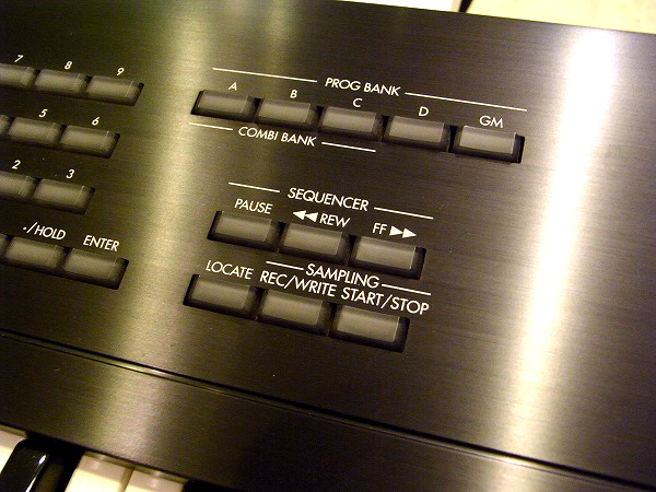 KORG TR MUSIC WORK STATION / TR-61 - Teenarama! Used Guitar and Pop'n ...